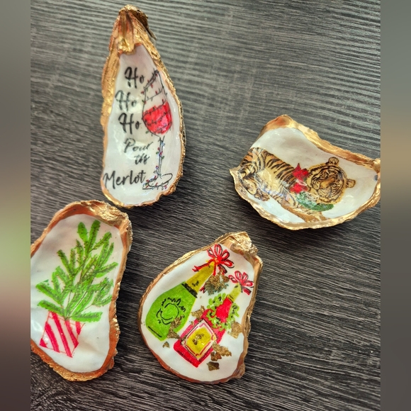 Hand painted | Holiday | Oyster Shell Trinket Dish Set Of 4 Hand ...